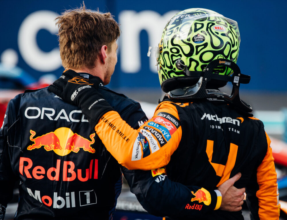 Ryan Reynolds and Rob McElhenney Invest In Alpine F1 Team - Formula 1 ...